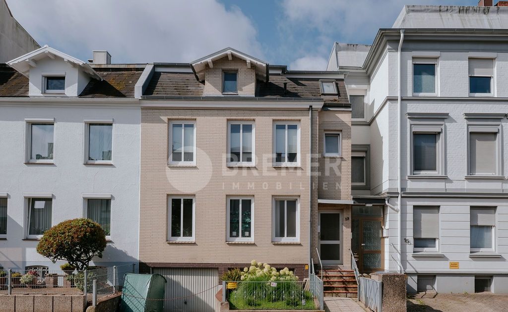 Provisionsfrei: Schöne 2-Zimmer-Wohnung im Parterre, in Lübeck St ...